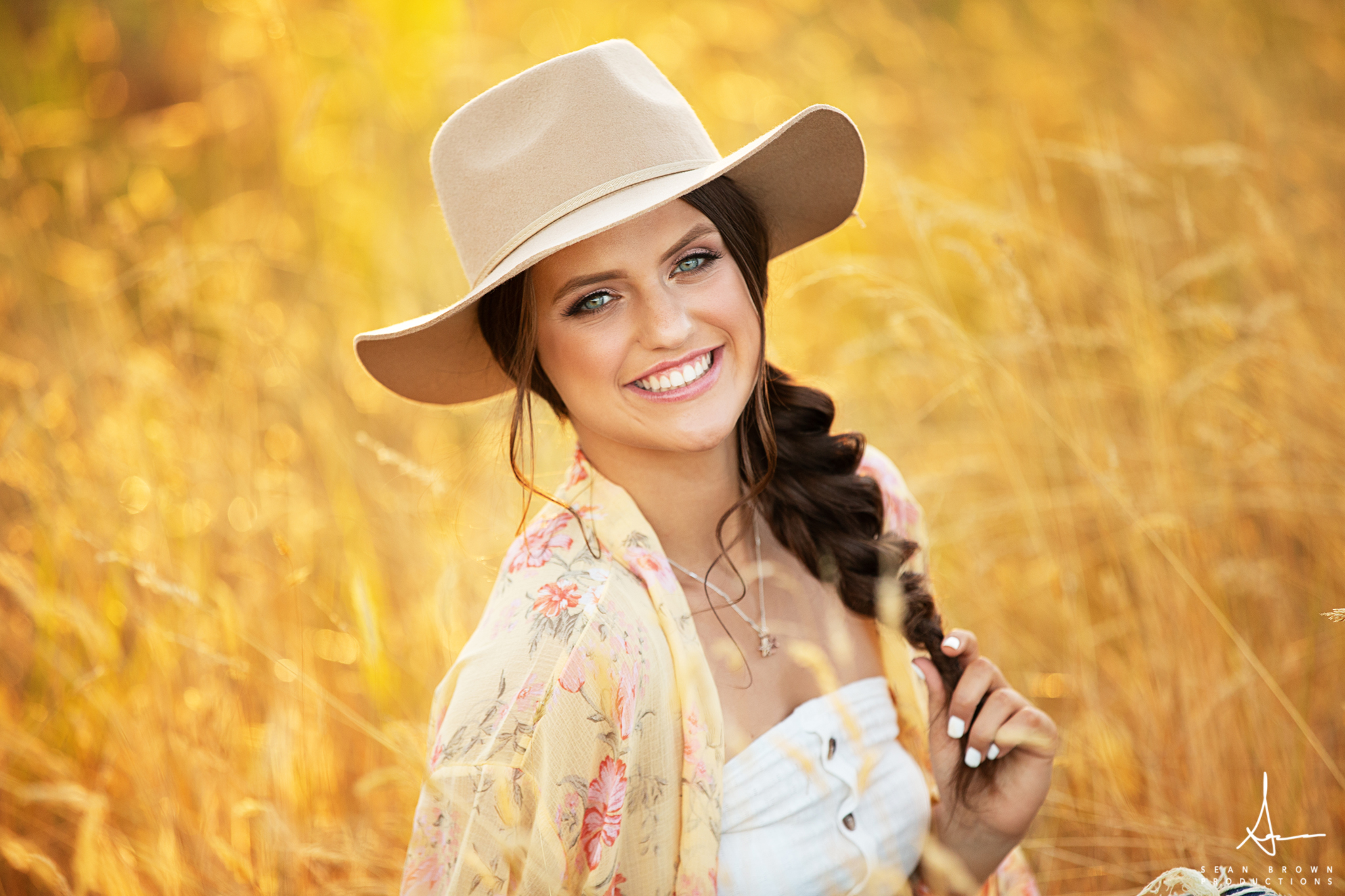 Senior Photos in Vancouver Washington with Emma from Kelso! - The Blog